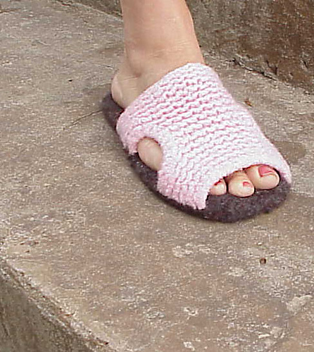 Ravelry: Airy Scuffs pattern by Kris Basta - Kriskrafter, LLC