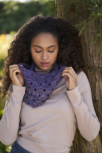 Ravelry: Diamond Dreams Cowl - Double Loop pattern by Susan Ashcroft