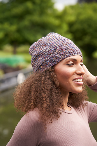 Ravelry: Amari pattern by Malabrigo