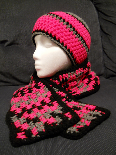Ravelry: Checkerboard Scarf Pattern pattern by Karen Vaughn