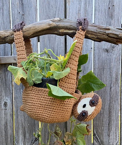 Ravelry: Sloth Hanger pattern by Kat Sullivan