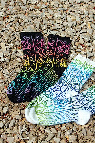 Ravelry: Freshwater Fish Socks pattern by Natalia Moreva