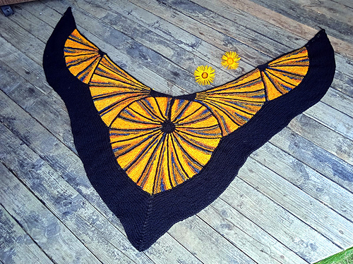 Ravelry: Golden Snitch pattern by Natalia Moreva