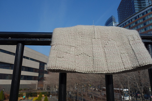 Ravelry: New York Skyline Hat pattern by Sannah König