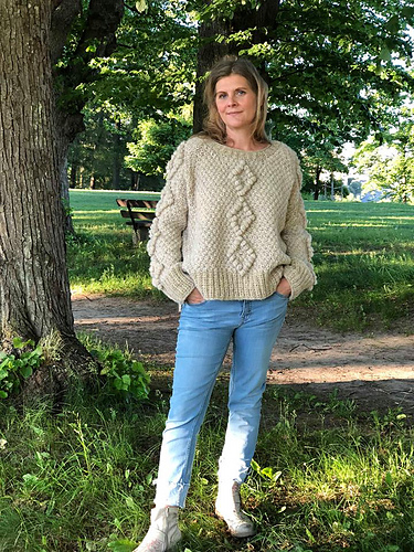 Ravelry: Knoppegenser pattern by Kristin Wiola Ødegård