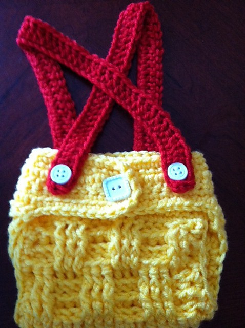 Ravelry: Newborn Basket Weave Diaper Cover pattern by Laurie Artcliff