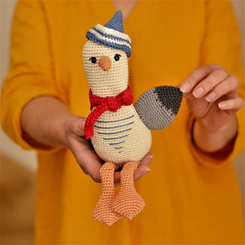 Ravelry: Mr. Seagull pattern by Natalia Manfré