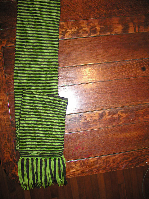 Ravelry: lacommon's Alien Illusion Scarf