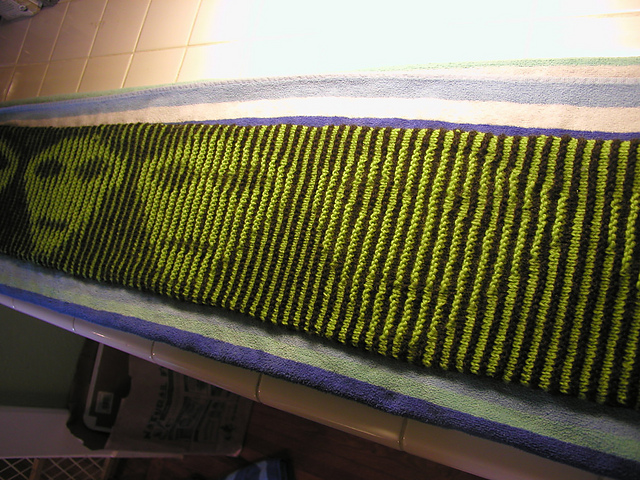 Ravelry: lacommon's Alien Illusion Scarf
