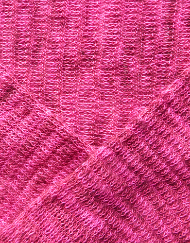 Ravelry: Roman Jewel Cowl pattern by Caroline Steinford