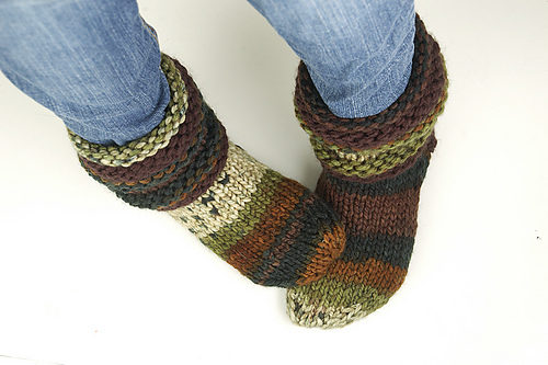 Ravelry: Cozy Feet Slipper Socks pattern by Randy Lee