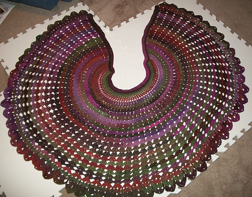 Ravelry: Expanding Shells Cape pattern by Karen Klemp