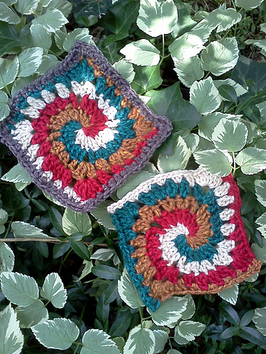 Ravelry: Swirly Girl Granny Square pattern by Lisa's Pine Notes