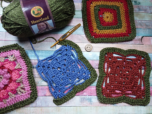 Ravelry: Three Tail Dragonfly Square pattern by Lisa's Pine Notes
