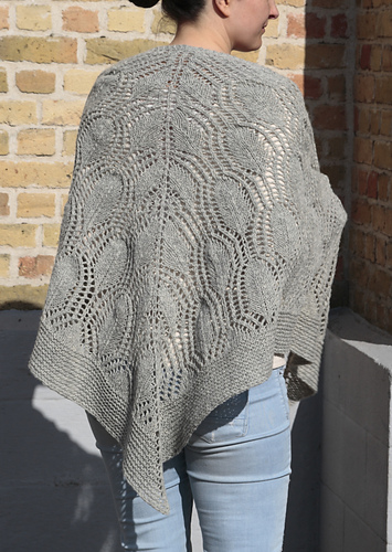 Ravelry: Fayoum pattern by Sandra BRAIDA