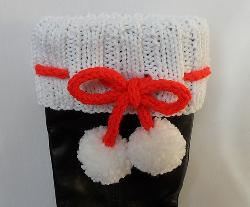 Ravelry: Festive Christmas Boot Toppers Cuffs pattern by Lorraine Leatham