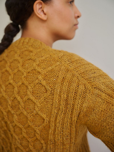 Ravelry: Aalya pattern by Pauliina Leisti