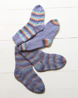 Ravelry: Cosy Bettsocken pattern by Martina Kröger
