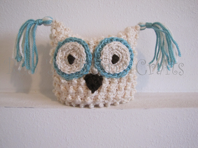 Ravelry: Textured Owl Hat pattern by Laura Whisler