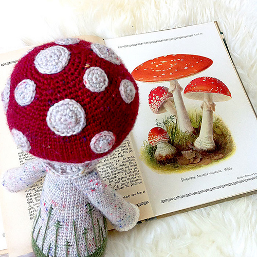 Ravelry: PAUL the toadstool pattern by Lydia Tresselt