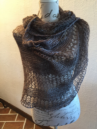 Ravelry: Julia pattern by Laura Virginia Manfredi