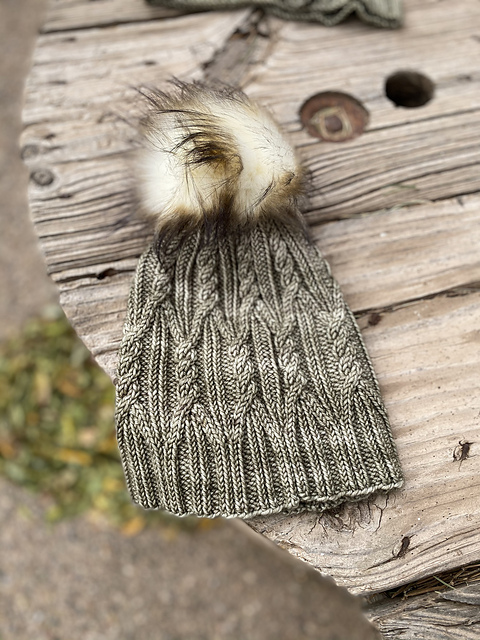 Ravelry: Olive Branch Hat pattern by Rebecca Woelber