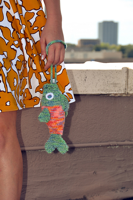 Ravelry: Fish Purse pattern by Lisa White