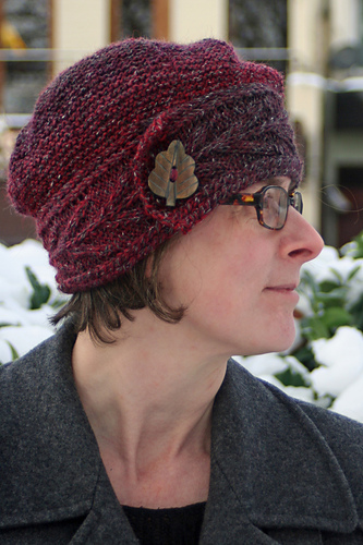 Ravelry: Vera hat and mittens pattern by Bronagh Miskelly