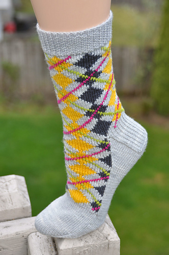 Ravelry: Simply Argyle Socks pattern by Anne Berk
