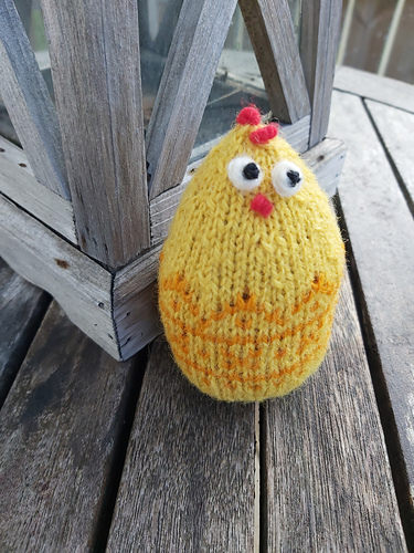 Ravelry: Easter chickens Norwegian style pattern by Bente Presterud
