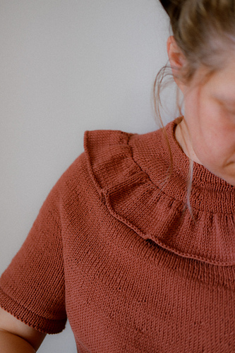 Ravelry: Summer Sailor Top pattern by Laura Menéndez