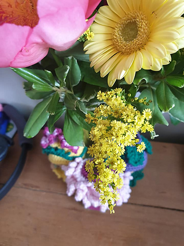 Ravelry: Wee Weebee Flower Dolls pattern by Laura Tegg