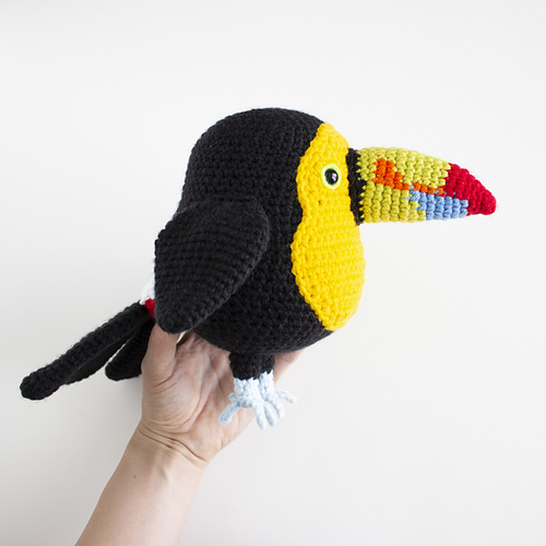 Ravelry: Amigurumi Toucan pattern by Lauren Espy