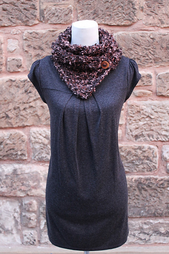 Ravelry: Bernat soft boucle scarf pattern by Laurimuks patterns