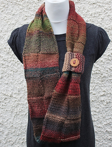 Ravelry: Amelia infinity scarf pattern by Laurimuks patterns