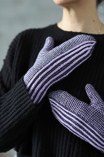 Ravelry: Split Mittens pattern by Lavanya Patricella