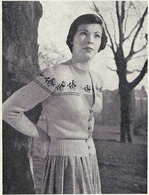 Ravelry: Trimmed with Roses pattern by Patons & Baldwins