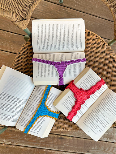 Ravelry: Sheila Book Thong pattern by LCK Crochet