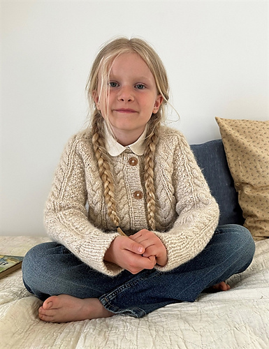 Ravelry: Siri Cardigan junior pattern by LE KNIT by Lene Holme Samsøe