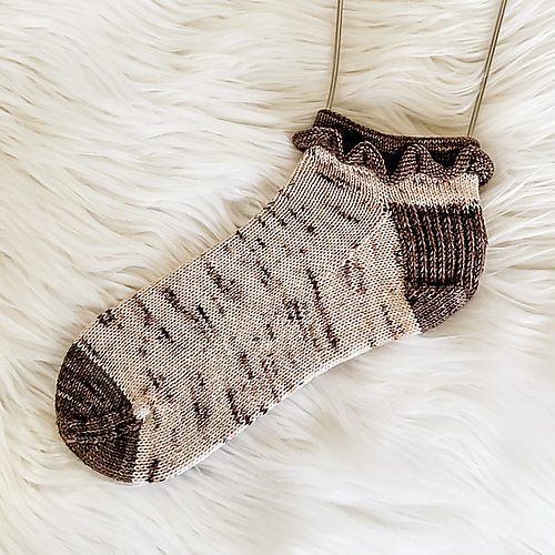 Ravelry: Toaster Pastry Socks pattern by Leah Gibson