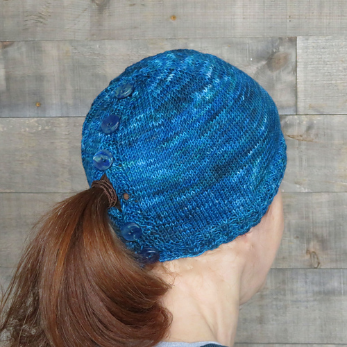 Ravelry: Easy Sock Yarn Ponytail Hat pattern by Lena Mathisson