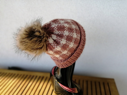 Ravelry: Chess Hat pattern by EVVASH
