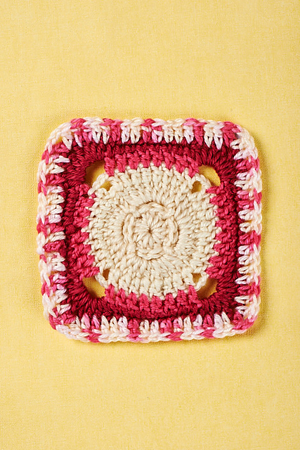 Ravelry: Circle square pattern by Weediflower Creations