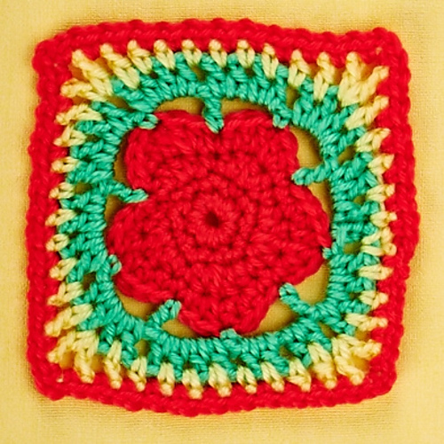 Ravelry: Red flower square pattern by Corinne Bradd
