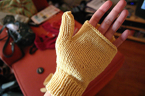 Ravelry: Flip Top Mittens pattern by Debbie Bliss