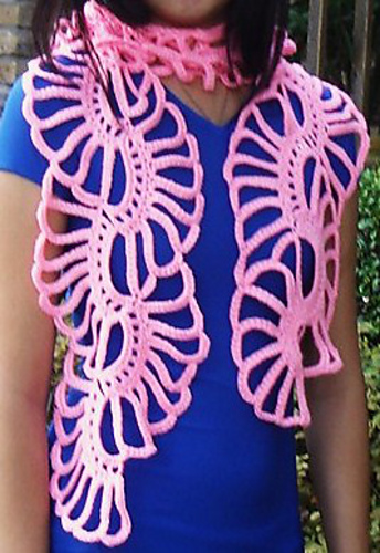 Ravelry: pink lace shell scarf pattern by Liana Graham