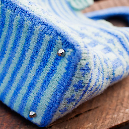 Ravelry: Easy Fair-Isle Felted Bag pattern by Liat Gat