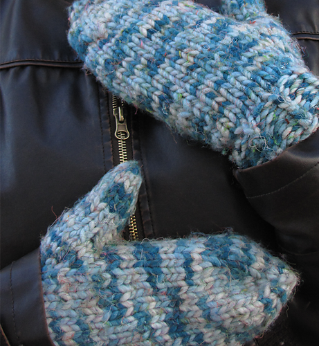 Ravelry: Basic Bulky Mittens for Magic Loop pattern by Liat Gat