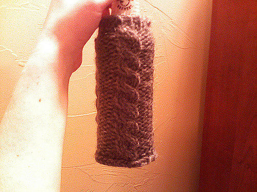 Ravelry: Cabled Beer Koozie pattern by Liat Gat