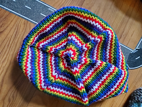 Ravelry: Triple Helix pattern by Jinger Roy